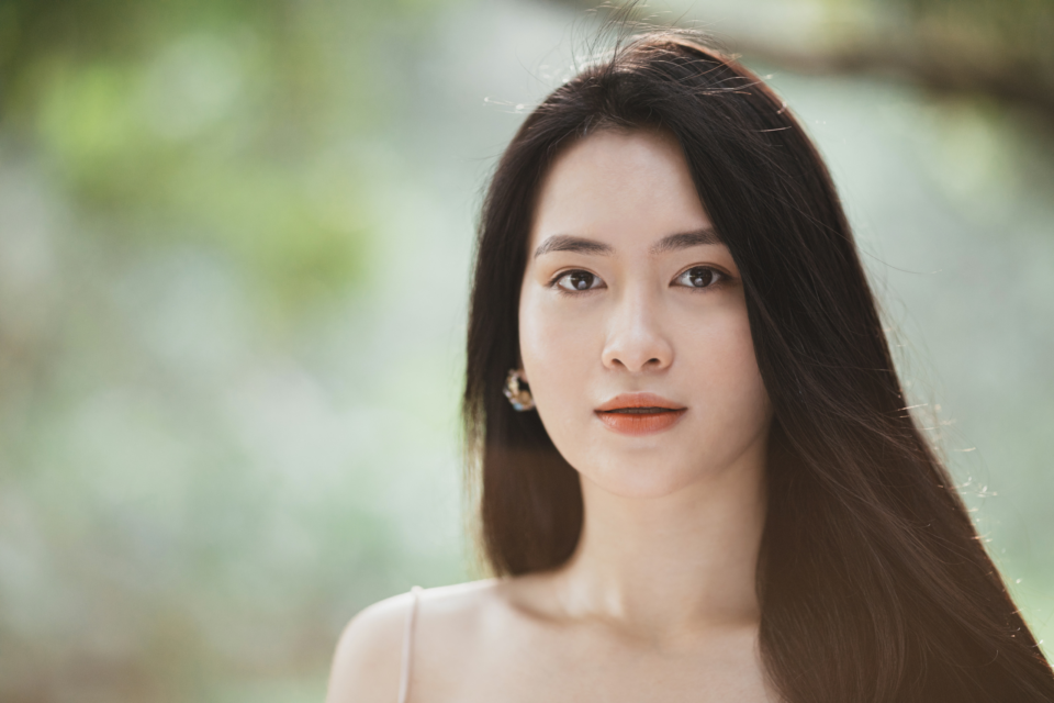What’s the Difference Between Retinoids, Retinals, & Retinols